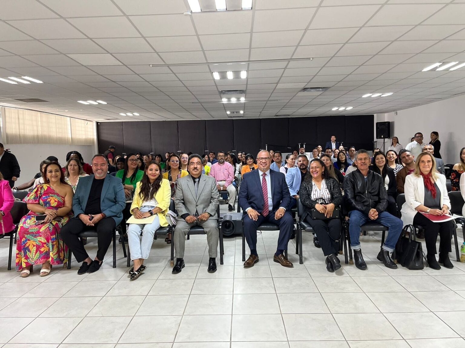 SEIEM ENTREGA ACUERDOS DE INCORPORACIÓN A 52 ESCUELAS PARTICULARES DEL ...